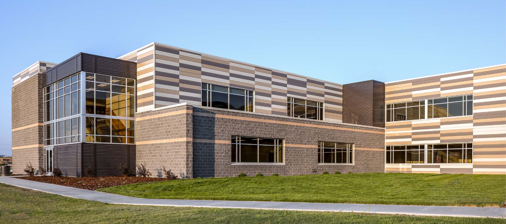 The Bryer Company | Products | Bryer Panels | Concealed Fastener Wall ...
